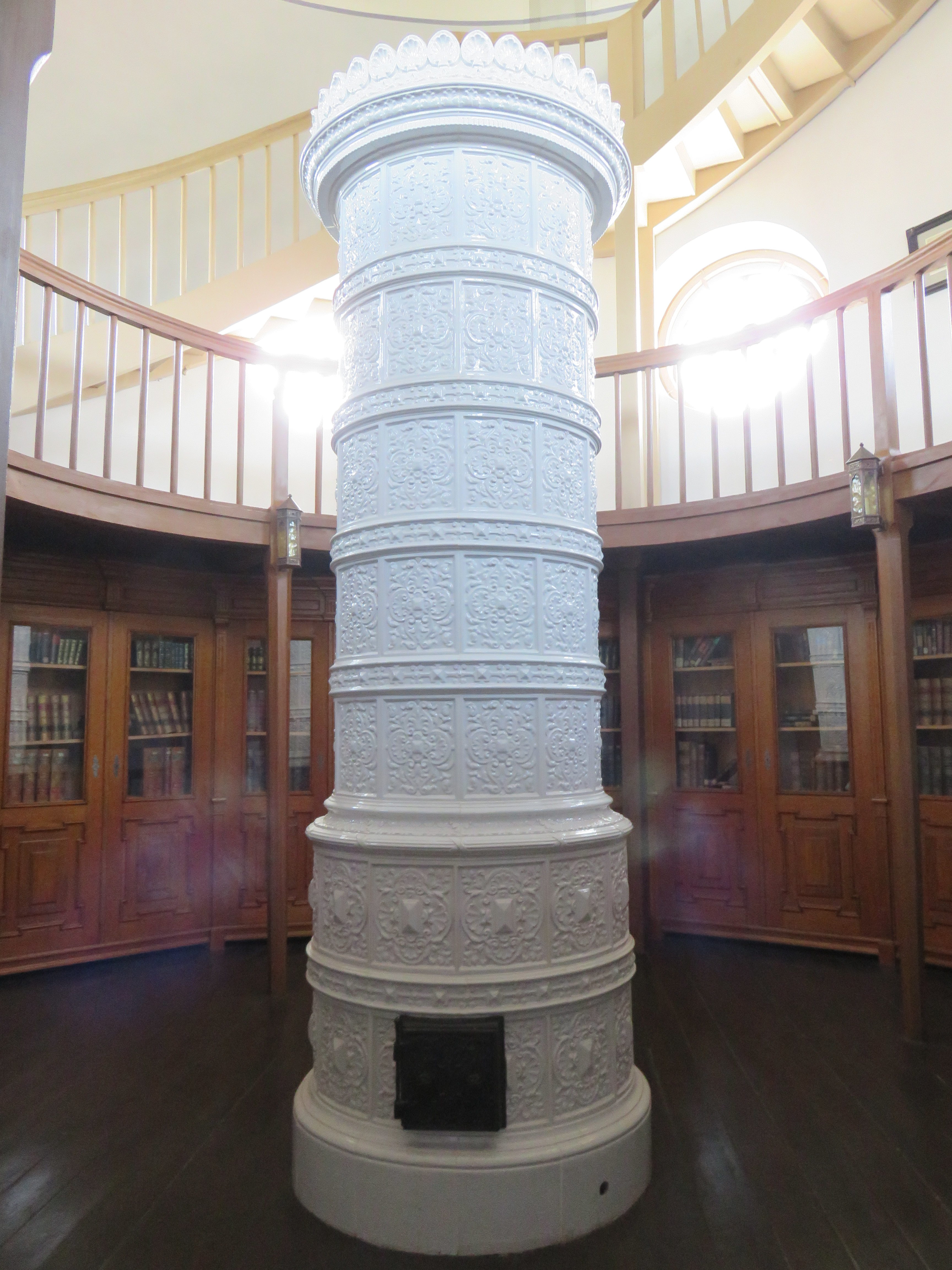 Ceramic glazed tile stove | How Beautiful Life Is