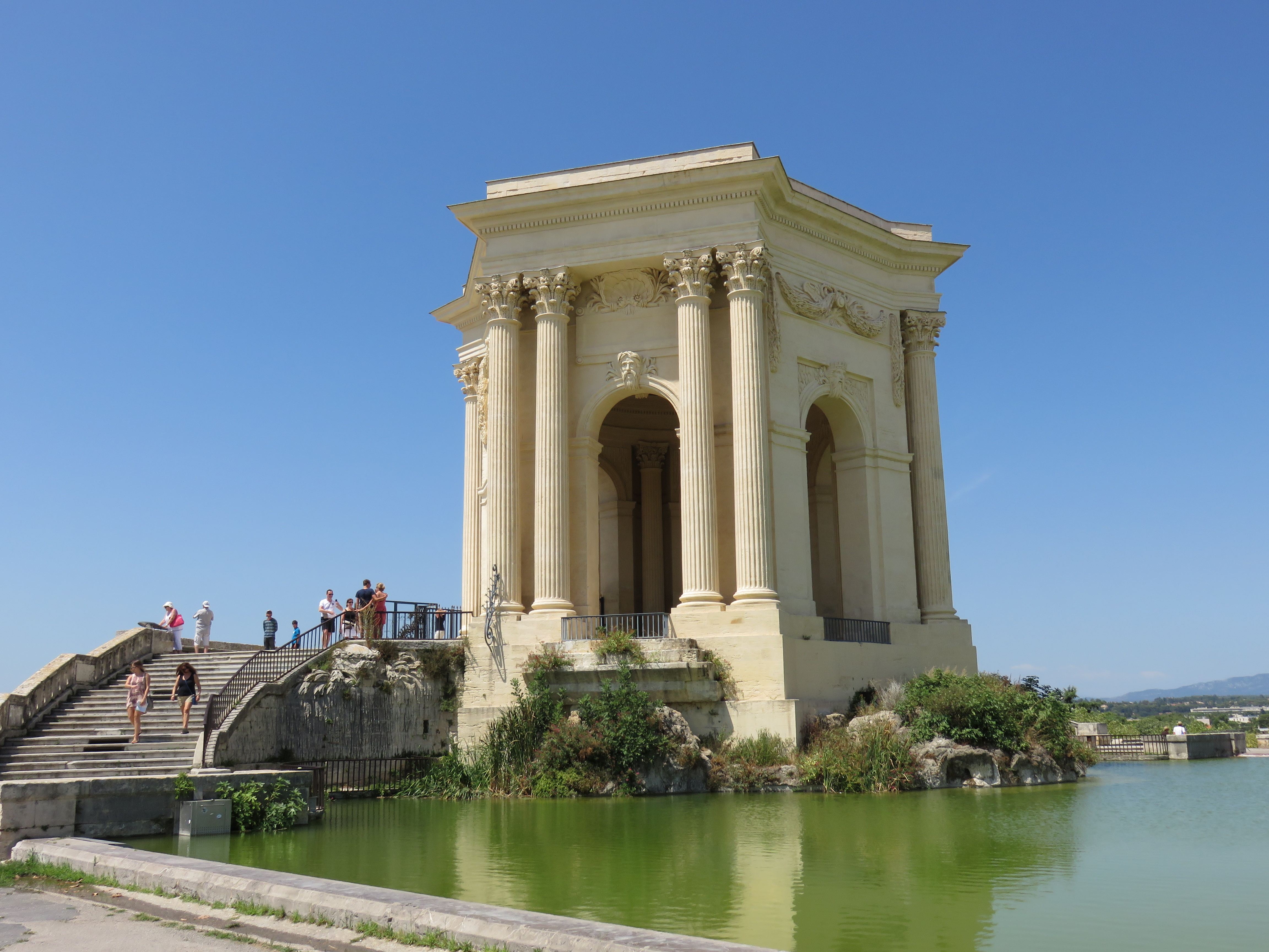 Sightseeing in Montpellier France | How Beautiful Life Is